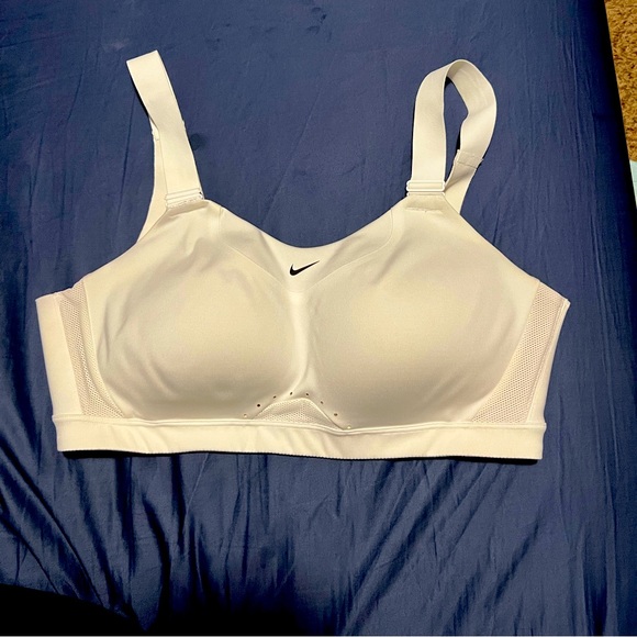 Nike | Intimates & Sleepwear | Nike Bra | Poshmark